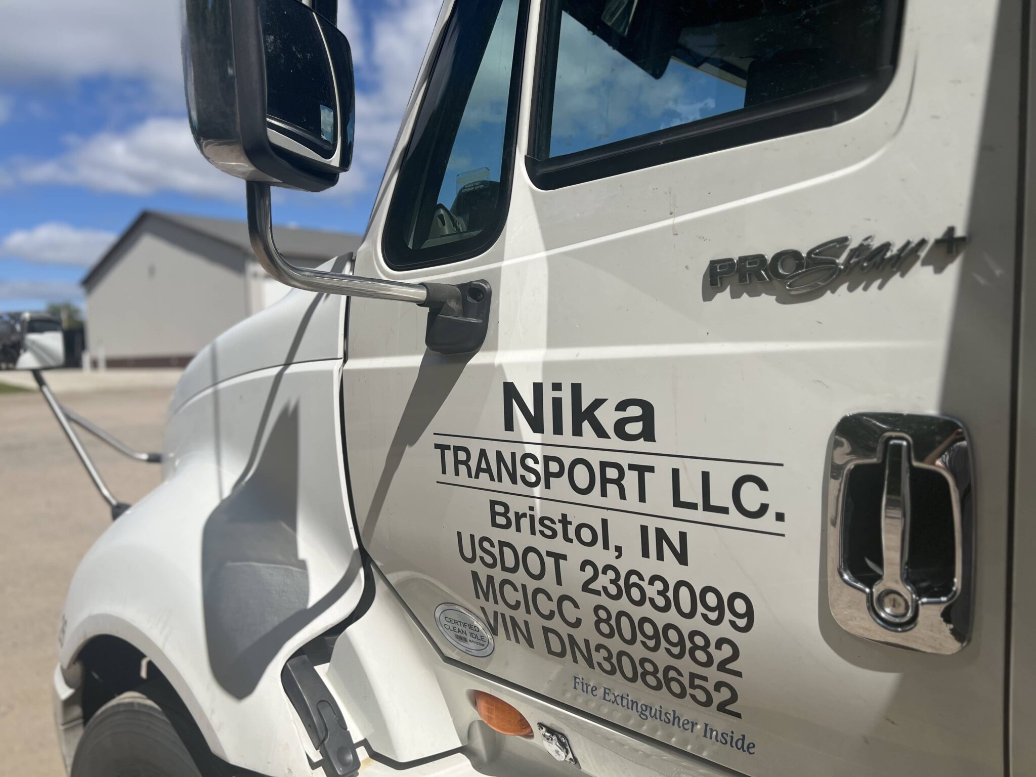 Flexible Hourly Rate Transportation Services - Nika Transport LLC